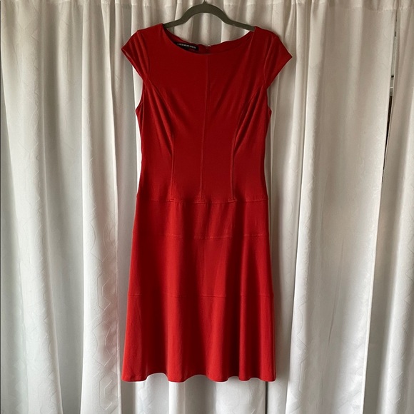 Jones Wear | Dresses | Jones Wear Scarlet Midi Dress With Cap Sleeves ...